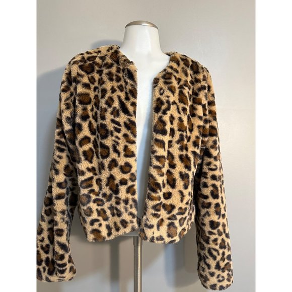 SHEIN | Tops | Shein Cropped Leopard Print Cardigan Jacket Blazer Small ...